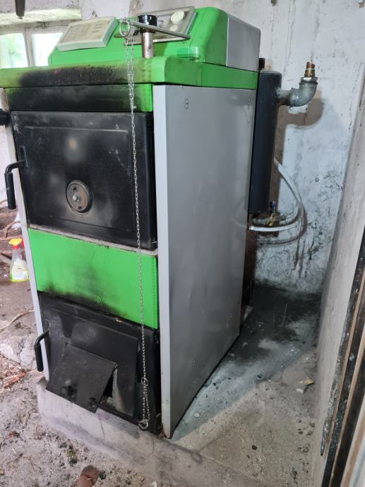 Prodam peč na drva, Viadrus U26.