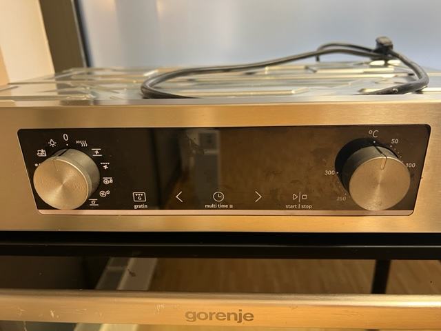 Vgradna elektricna pecica Gorenje