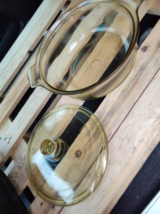 Stekleni okrogli pekač