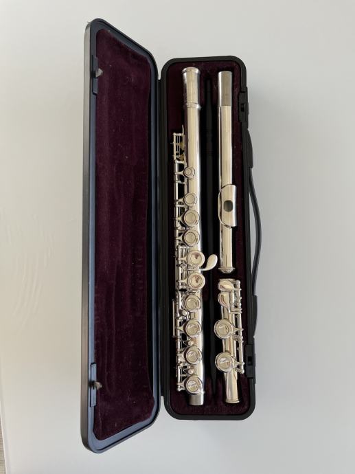 Prečna flavta Yamaha YFL-211