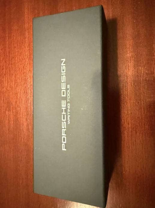 Originalno pisalo Porsche Design