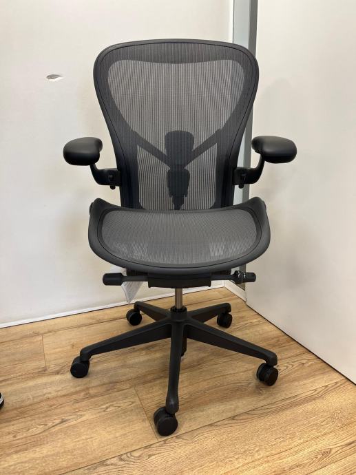Refurbished Herman Miller Aeron Remastered Size C