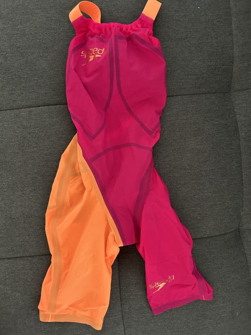 Tekmovalne kopalke (nove, neuporabljene)