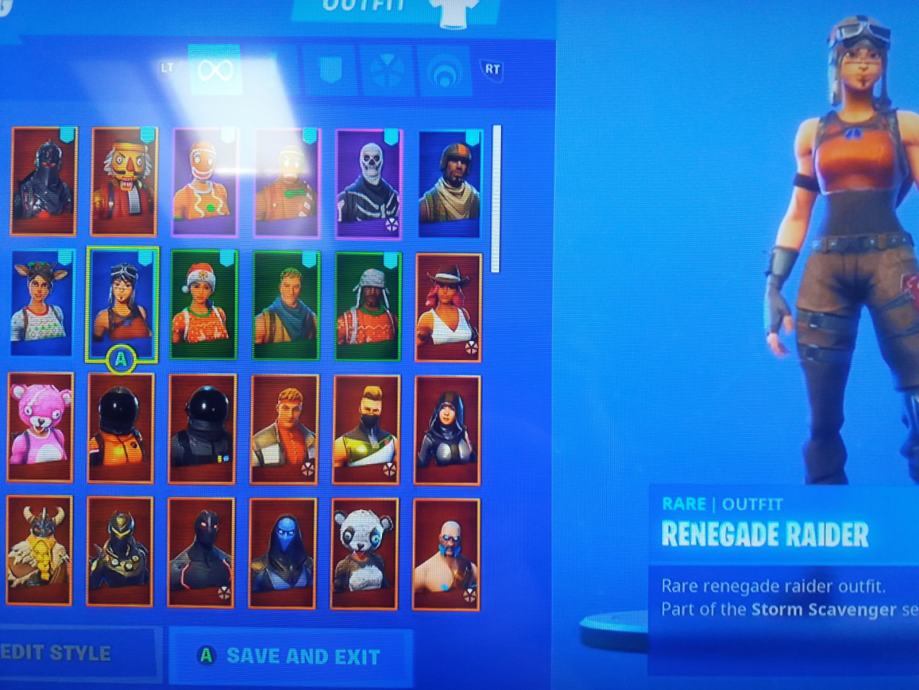 Renegade raider black knight fortnite account+80 skinov