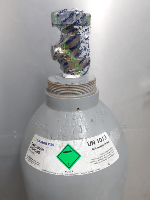jeklenka CO2 polna 27 l