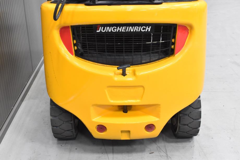 PRODAMO VILIČAR JUNGHEINRICH TFG 320