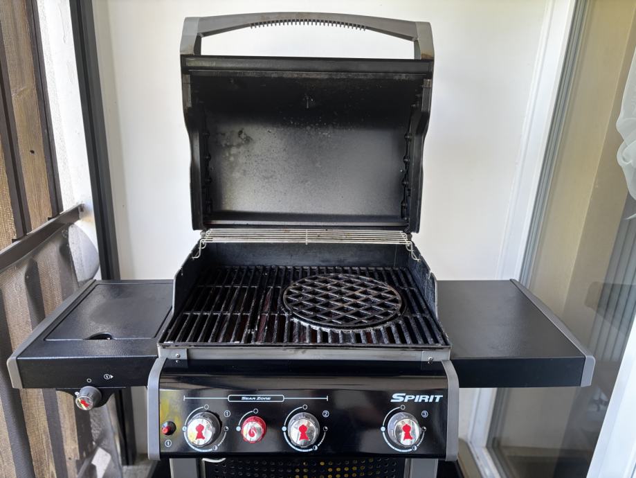 Weber plinski žar Spirit E-330 Classic GBS
