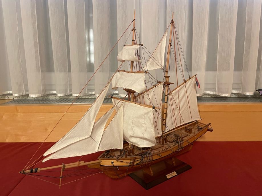 Lesena ladja Albatros