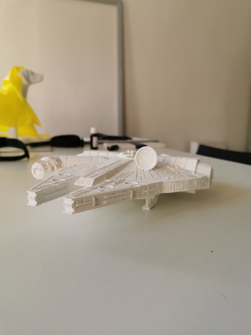 Star Wars Millennium Falcon detajlni 3d print