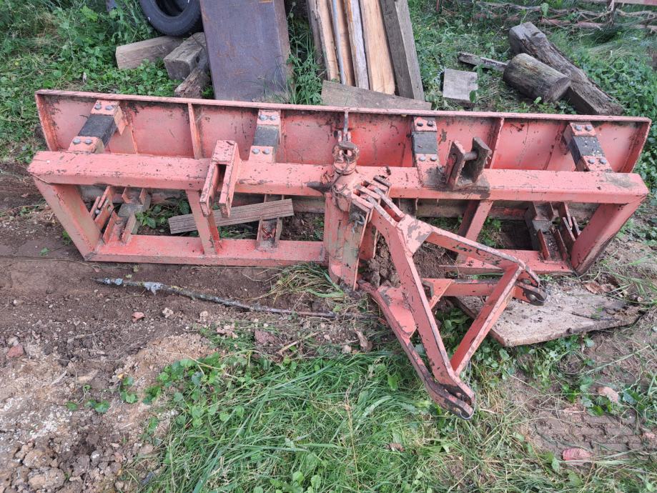 Čelni plug za pluženje 2.2m original vpetje za deutz