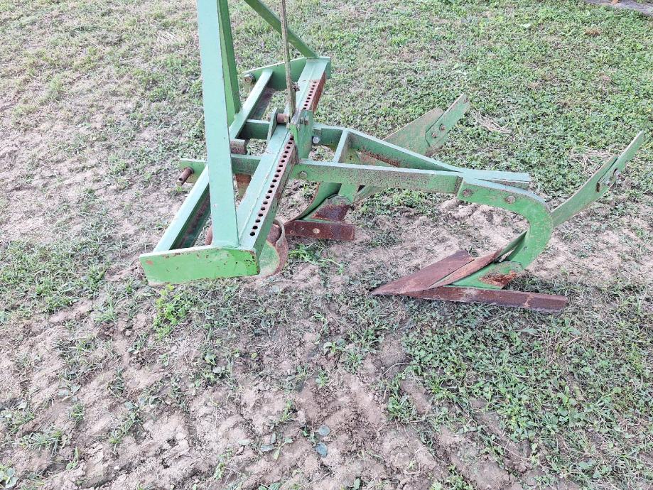 Plug Eberhardt 12 col