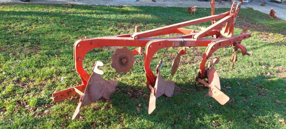 plug IMT 756 trobrazdni