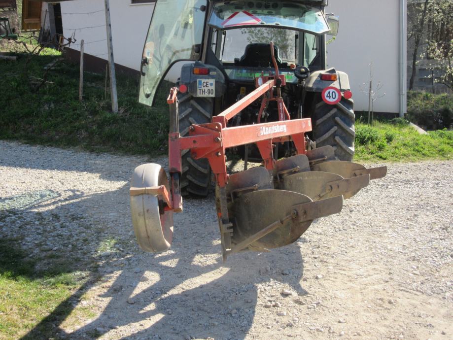 PLUG LANDSBERG TRI BRAZDE