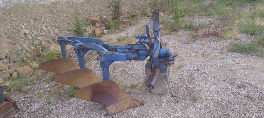 Plug Tonutti trobrazdni