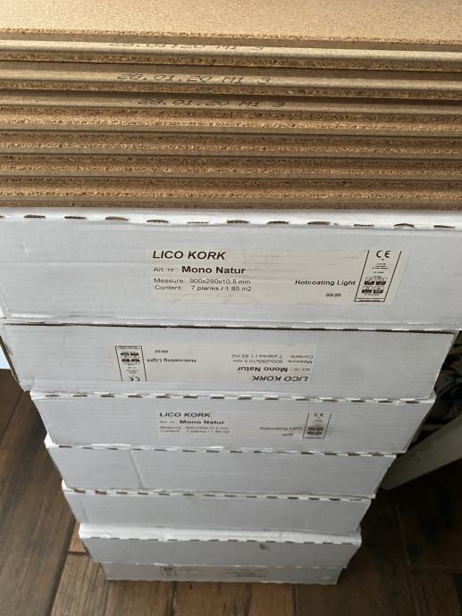 Pluta talna obloga Lico Kork plošče, klik sistem, 900 x 290 x 10,5 mm