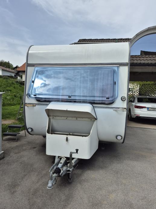 Počitniška prikolica Adria 450 special