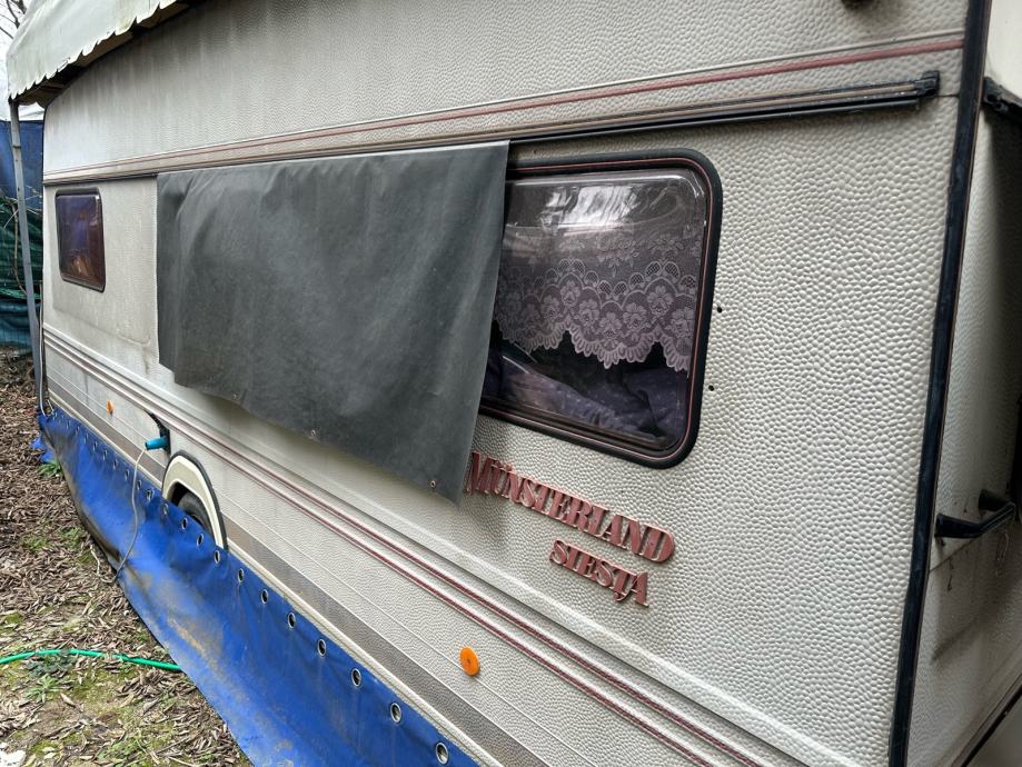 Počitniška prikolica Avtokamp Jadranka