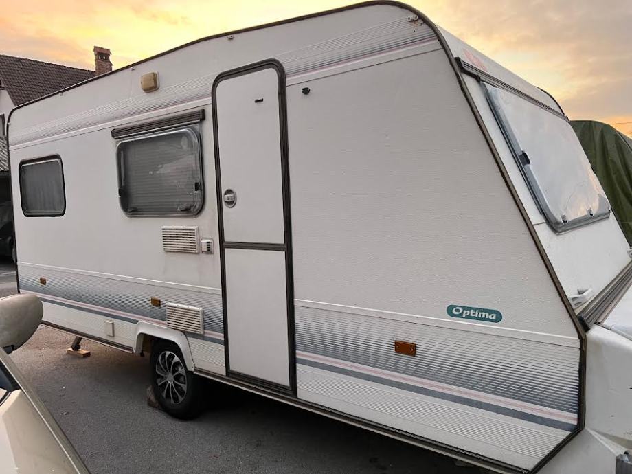 Počitniška prikolica, kamp prikolica Adria Optima 500
