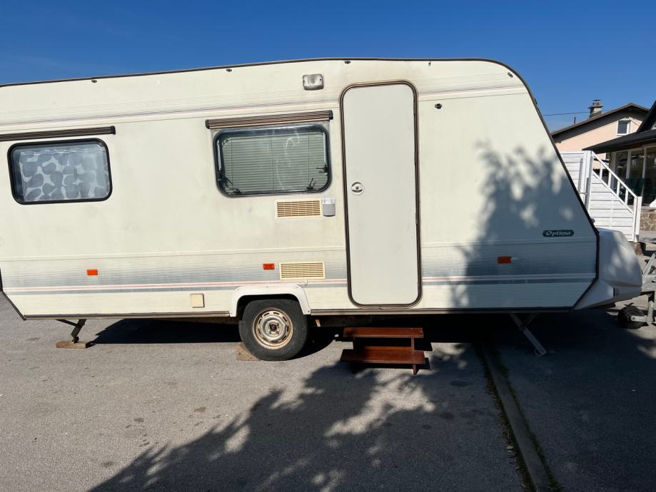 Počitniška prikolica, kamp prikolica Adria Optima 500