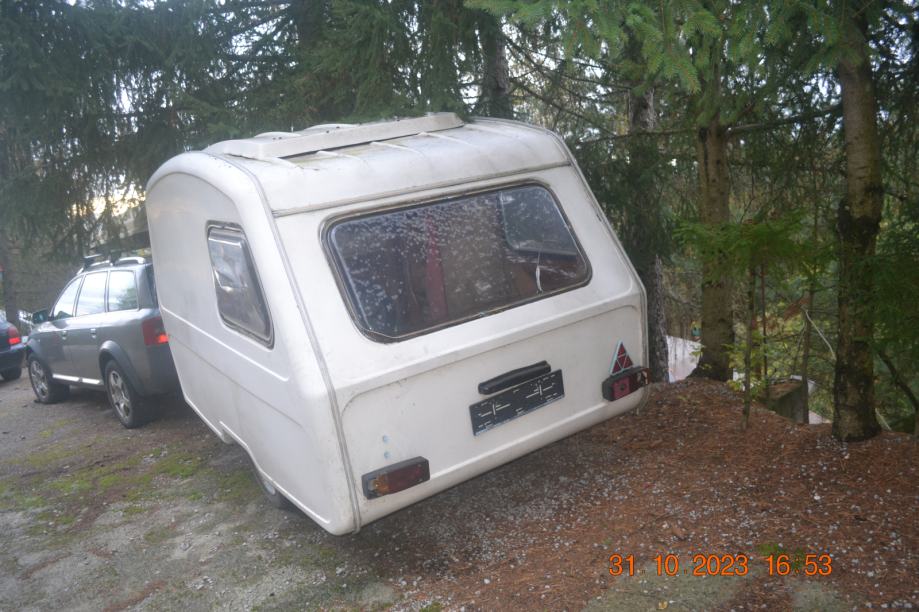 Počitniška prikolica Predom NP126NT, cena; 1000 EUR, tel; 070 310 300