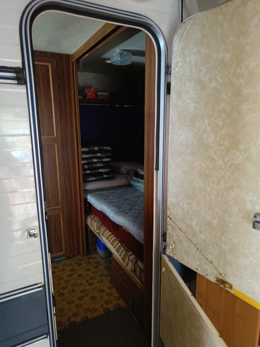 Prikolica ADRIA 450