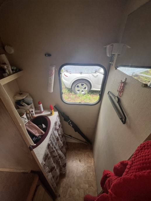 Prikolica ADRIA OPTIMA 420 + baldahin + nadstrešek