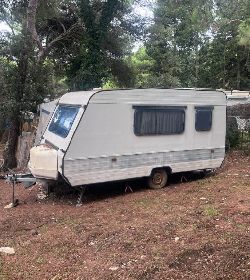 Prikolica ADRIA OPTIMA 420 + baldahin + nadstrešek