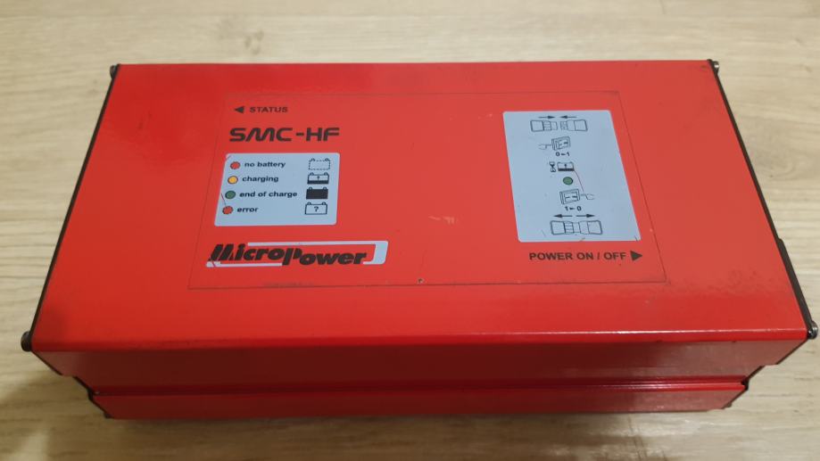 Akumulatorski polnilec 24V 10A, Micropower SMC-HF600