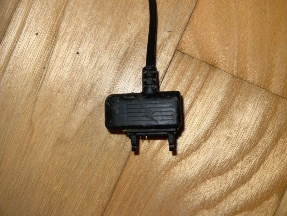 Polnilec/adapter Sony Ericsson