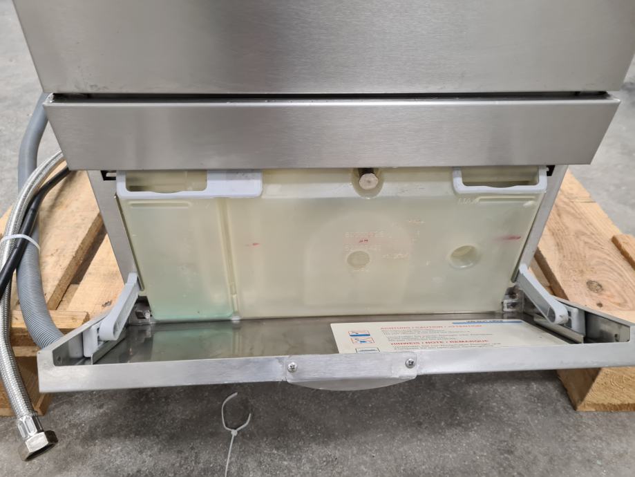 Pomivalni stroj Winterhalter GS 202 za kozaece