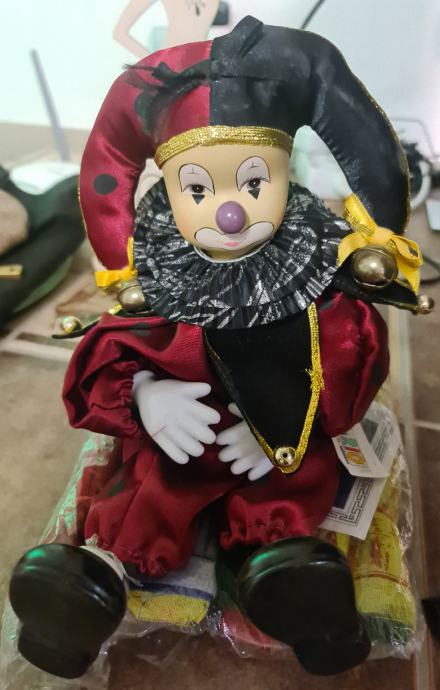 vintage porcelanasti klovn