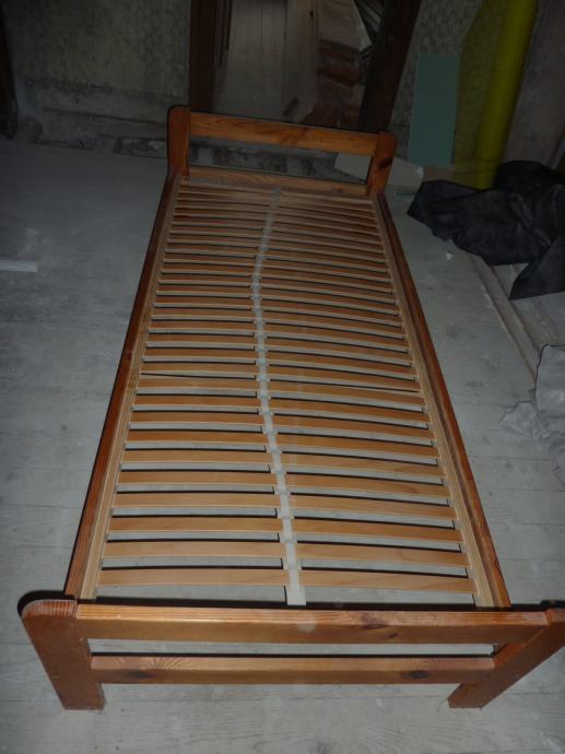 Lesena postelja 200x90 in jogi