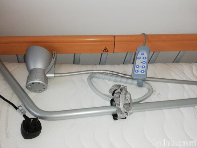 Nerabljena invalidska postelja