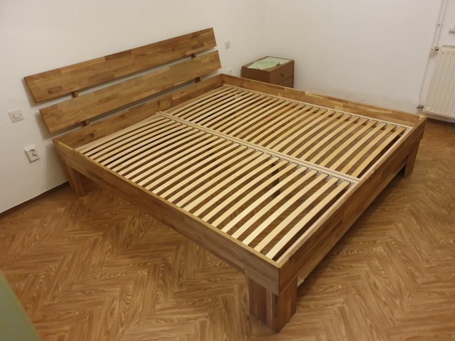 Postelja 180x200 cm masivni hrastov les