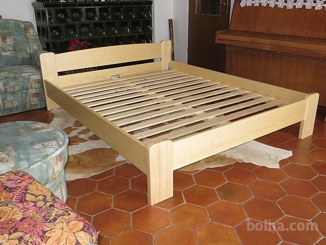 POSTELJA 180x200, masivni naravni les smreka