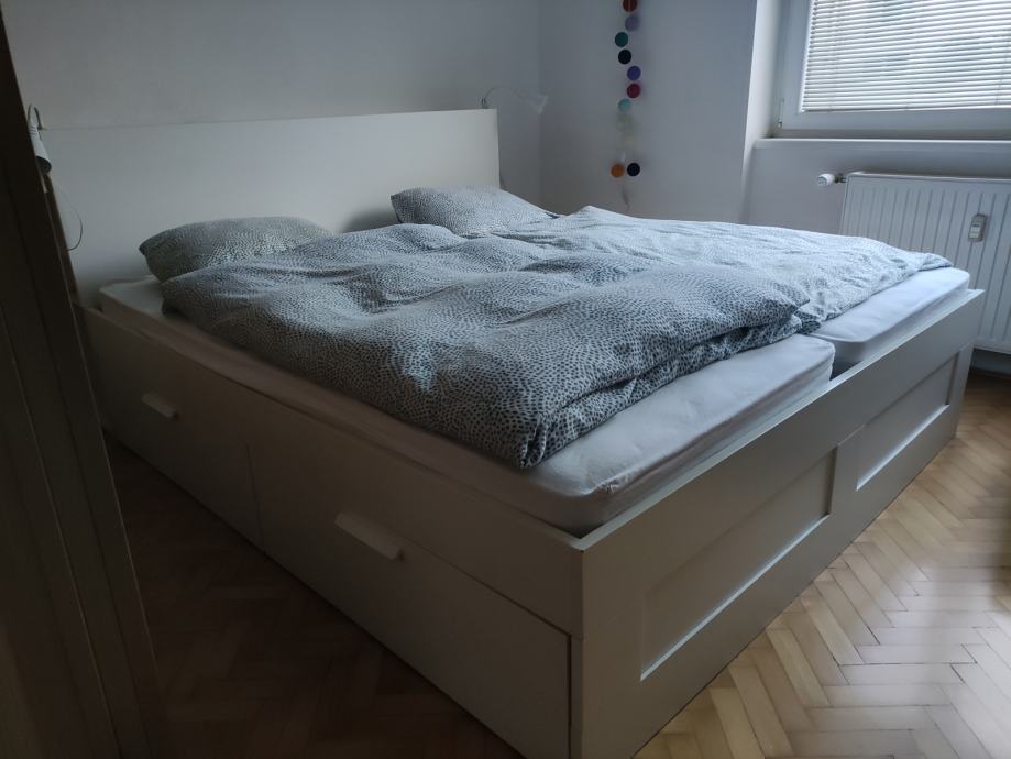 Postelja 200x180