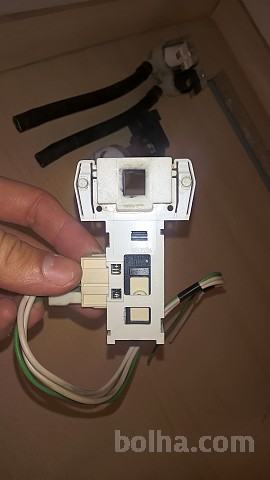stikalo vrat bobna pralnega stroja hoover candy DA053