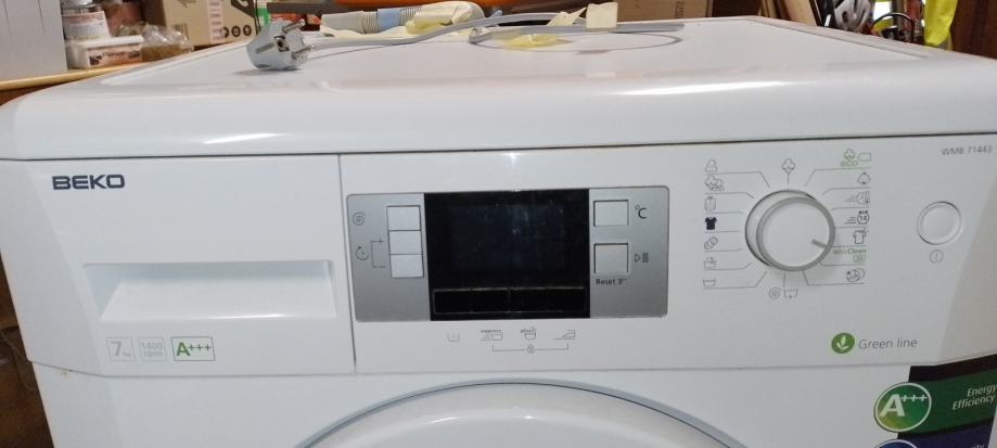 Podarim pralni stroj Beko WMB 71443