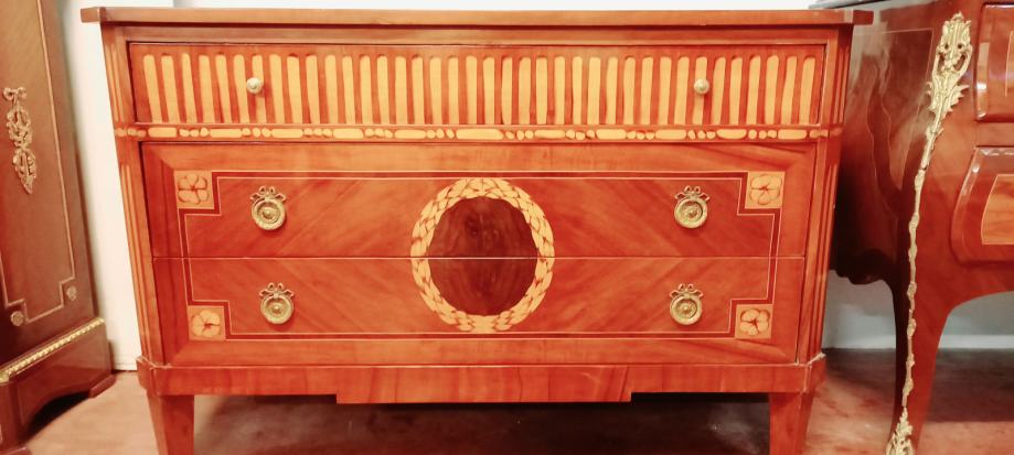 BAROČNO POHIŠTVO - PREDALNIK – INTARZIJE