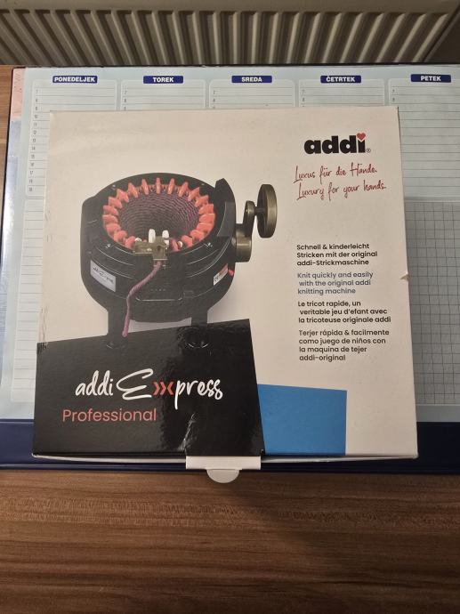 Addi Express Professional pletilni strojček 22 igel