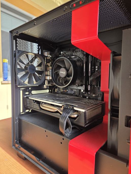 PC - Ryzen 5 2600x, AMD Radeon RX 580 8GB, 16GB RAM, 600W PSU