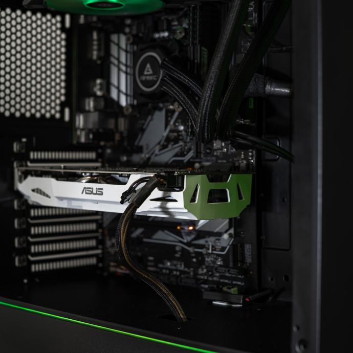 ROBIN HOOD / GAMING & WORKSTATION PC / GTX 1070 / i5 8600K / 16GB RAM