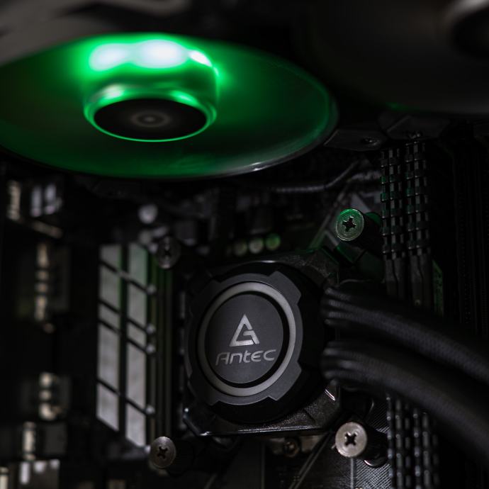 ROBIN HOOD / GAMING & WORKSTATION PC / GTX 1070 / i5 8600K / 16GB RAM