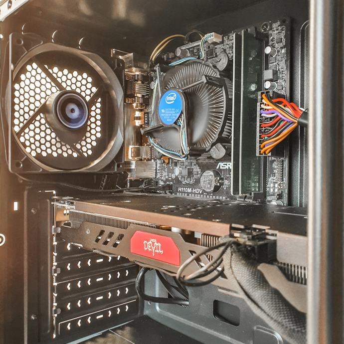 WORKSTATION & GAMING PC / RX 570 4GB / i5 6600 / 16GB / SSD – 240 GB