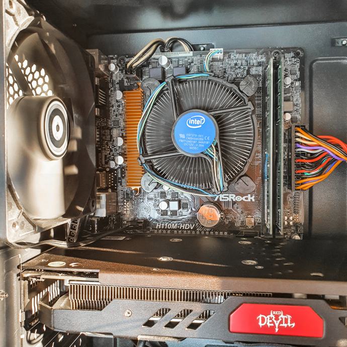 WORKSTATION & GAMING PC / RX 570 4GB / i5 6600 / 16GB / SSD – 240 GB