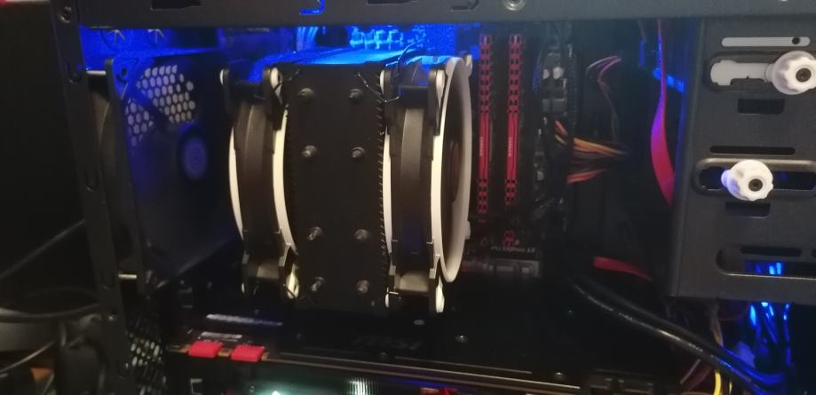 Gaming računalnik PC Intel i7 7700K GTX 1080 Ti 11GB 16GB RAM SSD 1TB