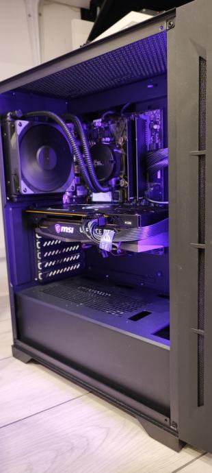 Intel I7 8700, 16GB DDR4, RTX 3060 12GB