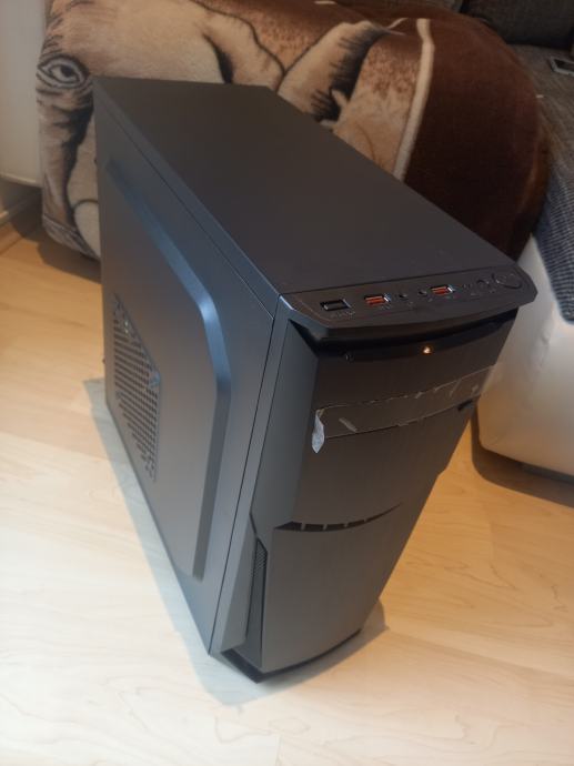 Računalnik i7 3.60 GHz, 500 GB SSD, 16 GB DDR3, modularni napajalnik