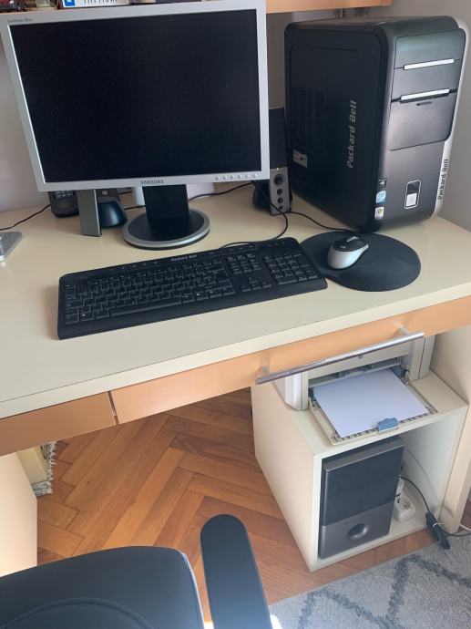 PC packard bell, monitor samsung, zvocnici altec lansing, printer hp