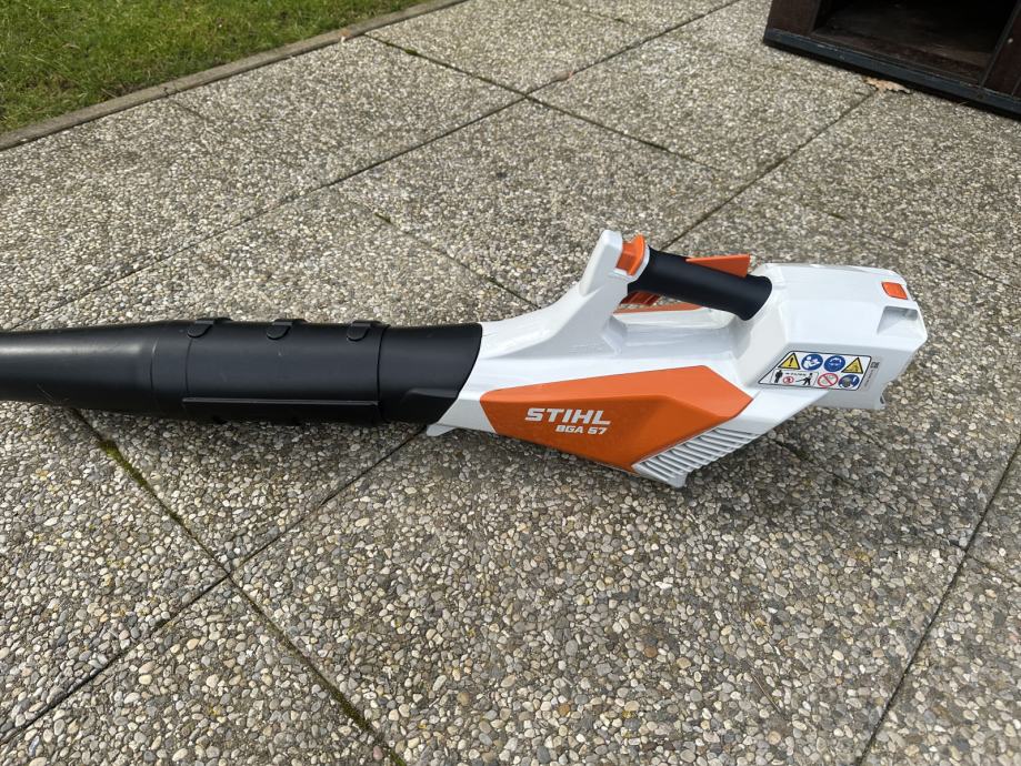 Puhalnik Stihl BGA 57